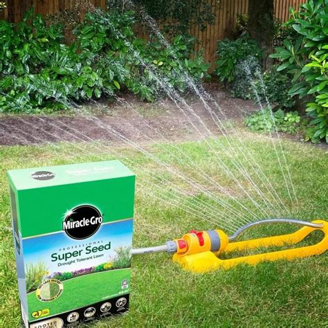 Miracle Gro Super Seed Hard Wearing Lawn 33m² Grass Seed Polhill