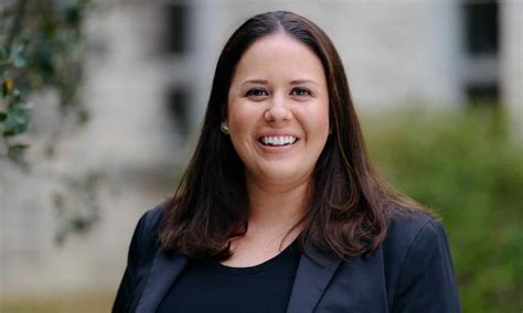 Anita Fernandez Wins 40 Under 40 Honors In San Antonio