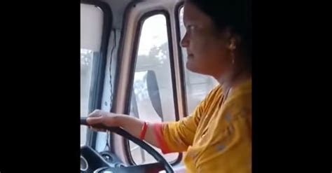 Viral Video Woman Drives Bus After Driver Suffers Seizure Rushes Him