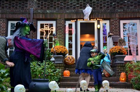 Tips For Safe Trick Or Treating In San Antonio San Antonio Daily Sun