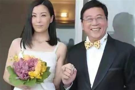 她21岁嫁给了52岁富豪还给别人做了4年情妇，如今怎么样了？张云故事生活