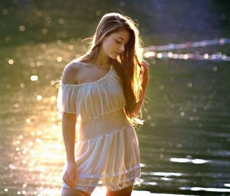 Sundresses Are Always Sexy 33 Pics