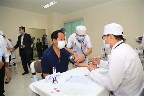 សម្តេចតេជោ ហ៊ុន សែន ប្រកាសថា នៅតែឈរឈ្មោះជាបេក្ខជននាយករដ្ឋមន្រ្តី ក្នុង ការ បោះ ឆ្នោត សកល នៅ