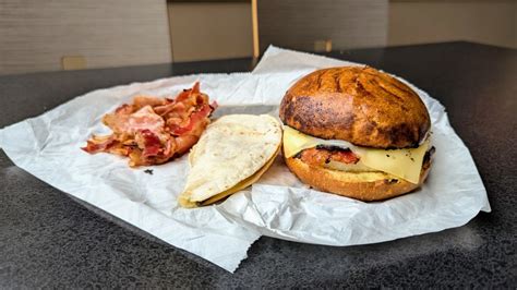 Dunkins New Mikes Hot Honey Menu Lacks Fire