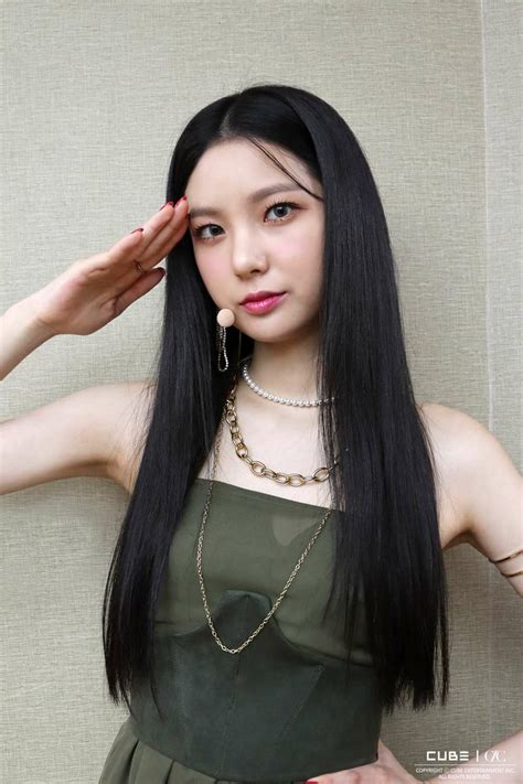 Clc Yujin Helicopter Promotions Behind The Scenes Chain Necklace Clc Chain