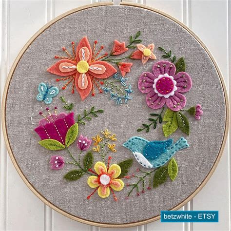 12 Lovely Felt Embroidery Patterns Fun Cloth Crafts Felt Craft Patterns