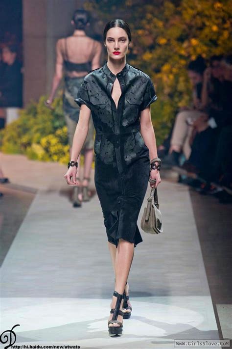 ملابس فورمال 2025، ملابس فورمال للسيدات ، ملابس رسميه منتديات حب البنات