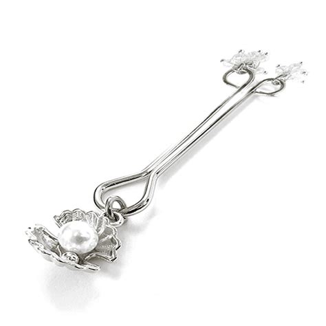 Затискач для клітора перлина з мушлею та кристалами Art Of Sex Margie Clit Clamp Срібло