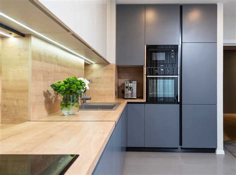 Countertop Microwave Vs Built In Microwave Difference And Comparison