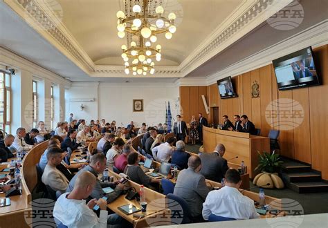 Столичният общински съвет продължава заседанието и утре тъй като днес не можа да изчерпи