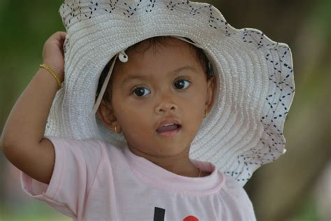 Безплатна снимка човек момиче дама изражение на лицето усмивка