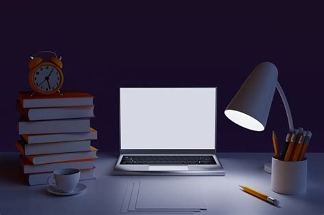 램프 조명 아래에 학교 액세서리와 노트북이있는 학교 책상 밤에 공부하십시오 3d 렌더링 0명에 대한 스톡 사진 및 기타 이미지