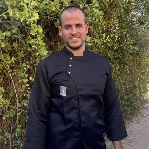 עוגת גבינה אפויה הכמות מותאמת ל2 פסים 1 ק״ג גבינה לבנה בטמפ החדר 2 שמנת חמוצה בטמפ החדר 9