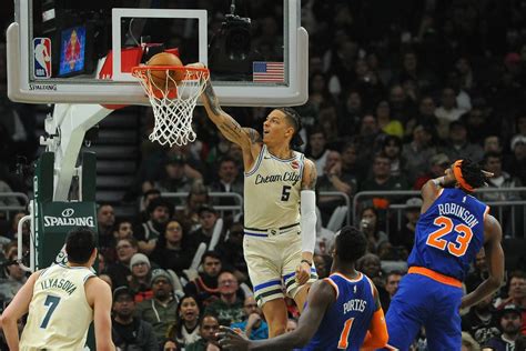 Milwaukee Bucks Vs New York Knicks Preview Bright Lights Big City