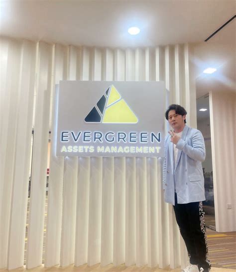 David Yong How This Singaporean Lawyer Became A K Pop Idol At 35