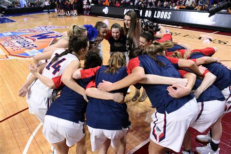 Jill Barta Scores 19 In First Half Gonzaga Tops Pepperdine 81 70 In Wcc Tournament