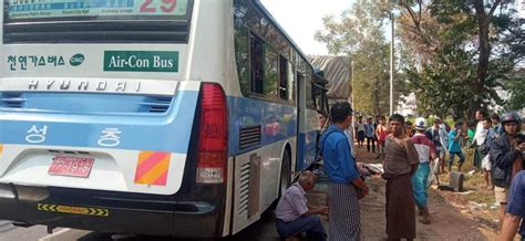 Dvb အင်းတကော်တွင် ကုန်တင်ကားကို ခရီးသည်တင်ယာဥ် ဝင်တိုက်ပြီး ၂ ဦးသေ၊ ၂