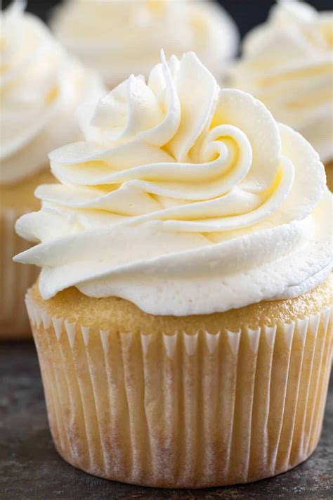 How To Make Buttercream Frosting Vanilla Buttercream Frosting Recipe Recipe Frosting