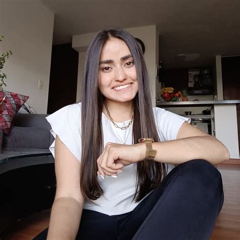 D A H A N A R A M í R E Z 🌸 Dahamramirez • Threads Say More