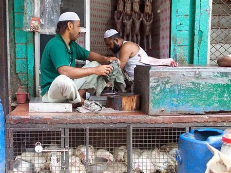 Delhi Meat Shop Distance Policy Temple Mosque Gurudwara दिल्ली