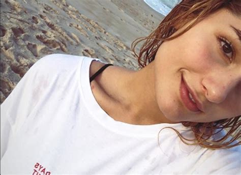 Sasha Meneghel Posa Sem Make Em Tarde De Praia Quem QUEM News