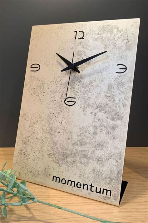 時計 スタンド型 time and space momentum factory 11 000