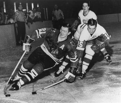 Stan Mikita Hall Of Fame Hockey Star With Chicago Blackhawks Dies At