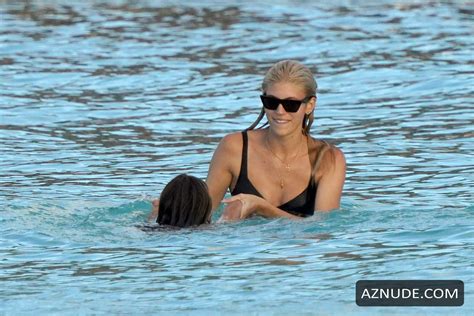 Devon Windsor And Johnny Dex Were Seen Enjoying The Sea During Their Wedding Trip In St Barts