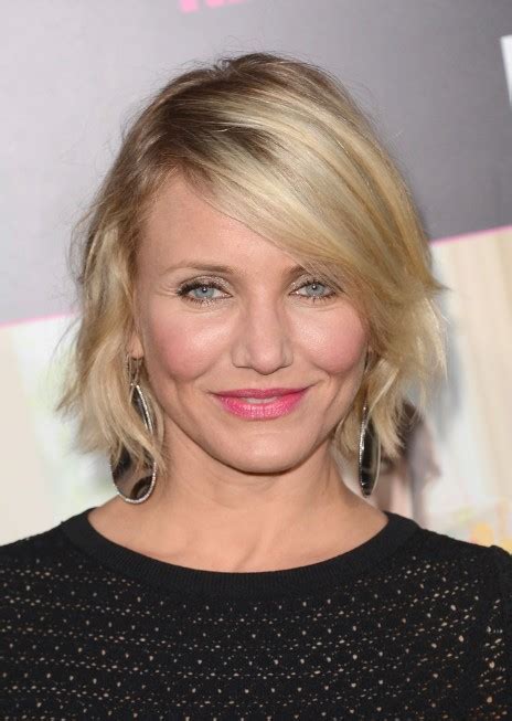 Katie Holmes Short Bob Hairstyle Chic Short Cut For Women Hairstyles