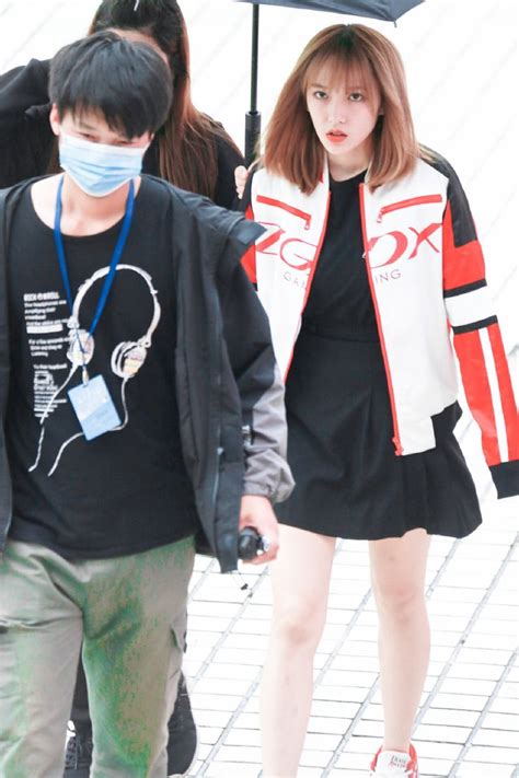 Cheng Xiao Falling Into Your Smile Drama Filming