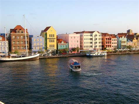 Curaçao Sehenswürdigkeiten Kreuzfahrthafen Willemstad Curaçao Auf