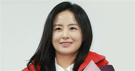 ‘오산 전략 공천 스타강사 레이나 Ebs 강좌 중단 논란에 “송구”