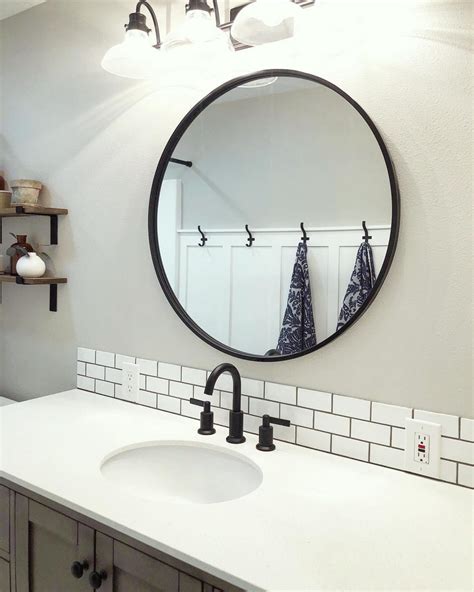 Sw White Heron Vs Agreeable Gray Whats The Difference