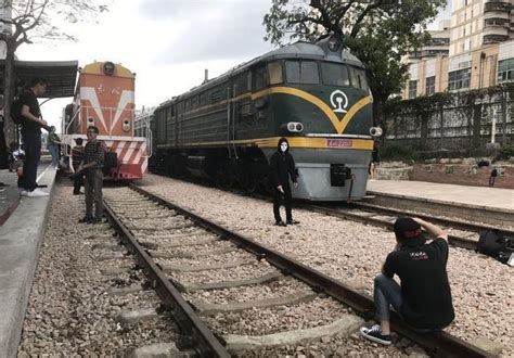 罗湖居然藏着一个拍照圣地，这里有绿皮火车、铁轨、老站台、、、罗湖社区家园网