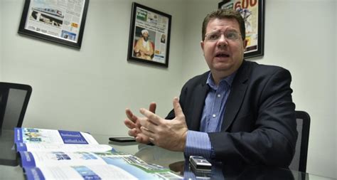Médicos Se Acercan Con Cuidado A “nuevo Modelo” De Hospital En La