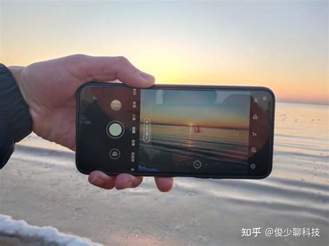 手机拍照时，记得打开这个小开关，拍出来的照片清晰又好看！ 知乎