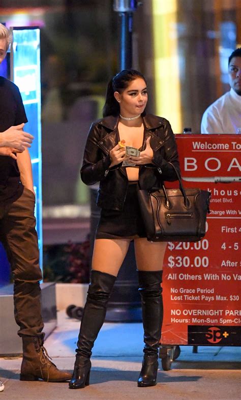 Ariel Winter In Mini Skirt At Boa In La Indian Girls Villa Celebs