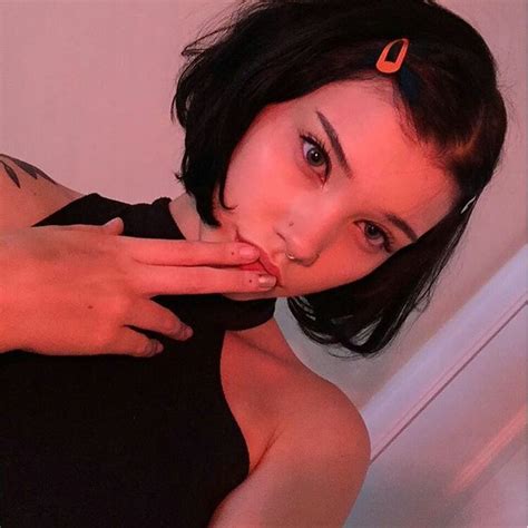 Nicole Adlı Kullanıcının Sadgirlaesthetic Panosundaki Pin 90lar