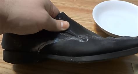 How To Remove Glue Stains From Shoes Remove Any Stains