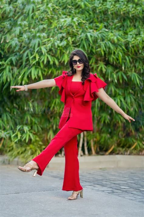 DD Returns Actress Surbhi Red Dress Pictures 02 233566 Kollywood Zone