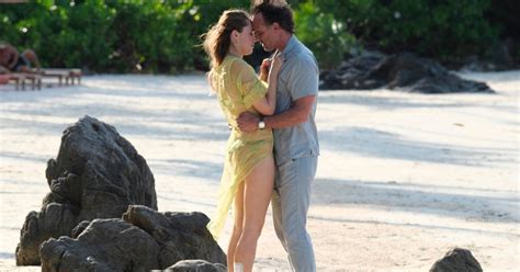 Walton Goggins And Aimee Lou Wood Recall Deleted White Lotus Sex Scene