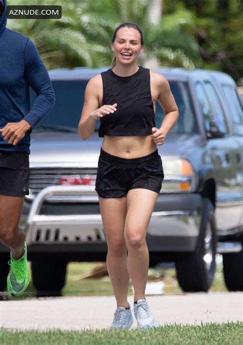 Hannah Brown Puts Her Fit Body On Display While Going For A Run With