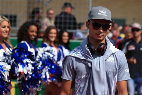 Pascal Wehrlein Secures Second Sauber Seat In 2017 The Checkered Flag