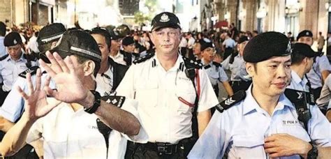 女兒對父親所為噁心！ 「反送中」英籍港警的認同衝突 Ettoday大陸新聞 Ettoday新聞雲