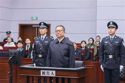 贵州省政协原副主席周建琨受贿案一审开庭 新华网客户端