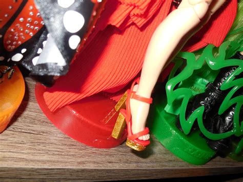 Veni Vidi Dolli Review Rainbow High Runway Ruby