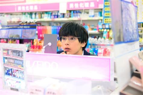 吉沢亮、キス寸前距離にドキドキ！『あのコの、トリコ。』本編映像｜シネマトゥデイ