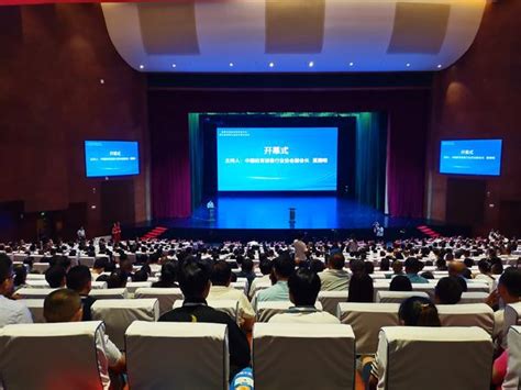 援疆·筑基 小鱼易连传递公益温度，促进教育公平 知乎