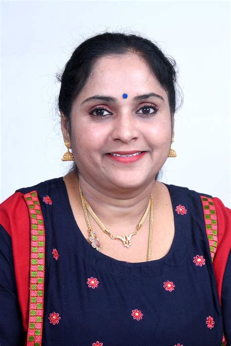 Dr T S Sunitha Achieved Title Of Academic Skills From Bengaluru Super Woman 2023 Achievers