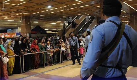 ایئرپورٹس پر 9 اضلاع سے تعلق رکھنے والے مسافروں کی کڑی نگرانی کی ہدایت